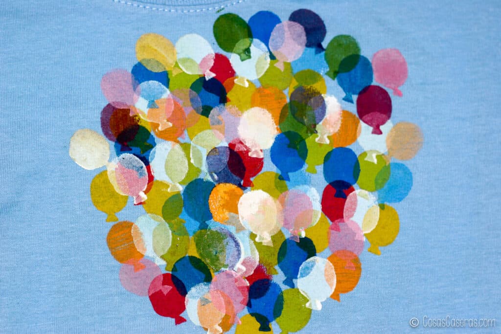 Camiseta Casa de Up con Globos - Cosas Caseras